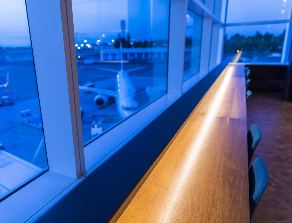 Work lights, two solutions – Resolute Online