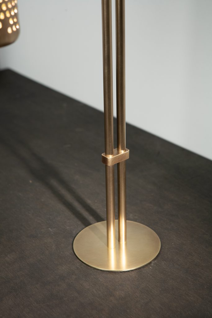 Task Light for Alaska Air Lounge – Resolute Online