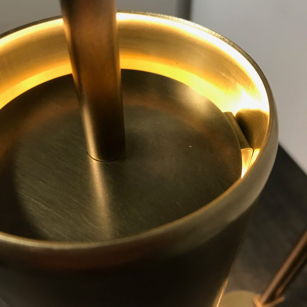 Task Light for Alaska Air Lounge – Resolute Online