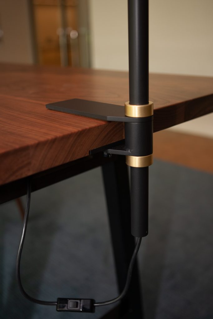 Movable Table Light – Resolute Online