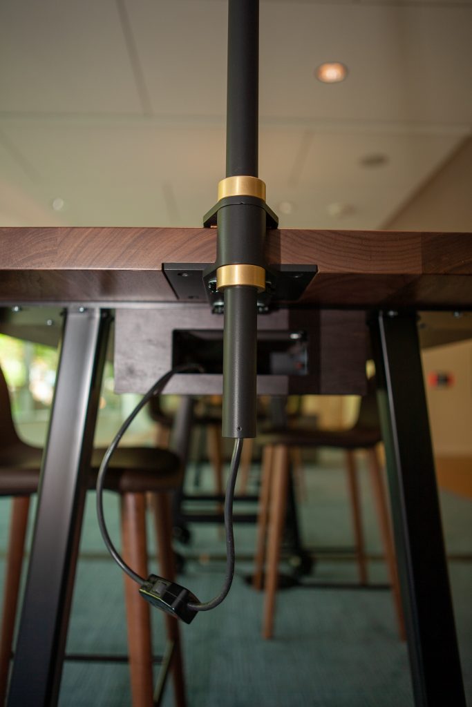 Movable Table Light – Resolute Online